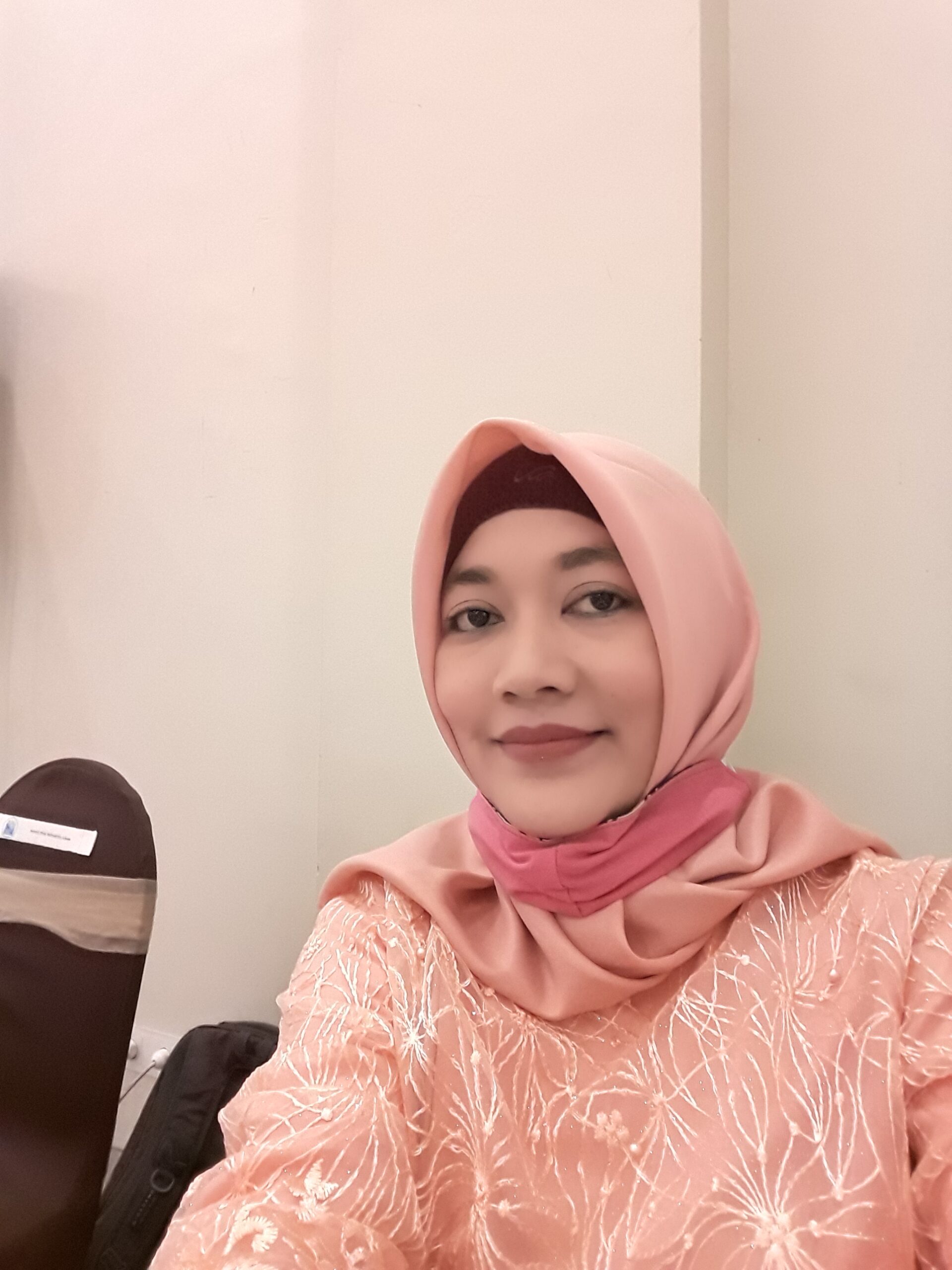 Eka Harisma W, M.Hum. | Fakultas Ekonomi dan Bisnis Islam